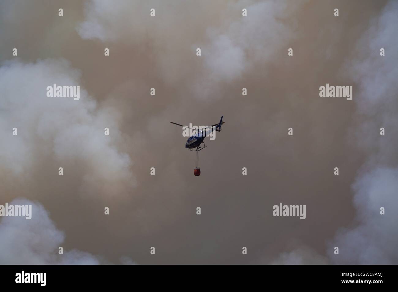Santiago, Metropolitana, Chile. 14th Jan, 2024. A Fire Department ...