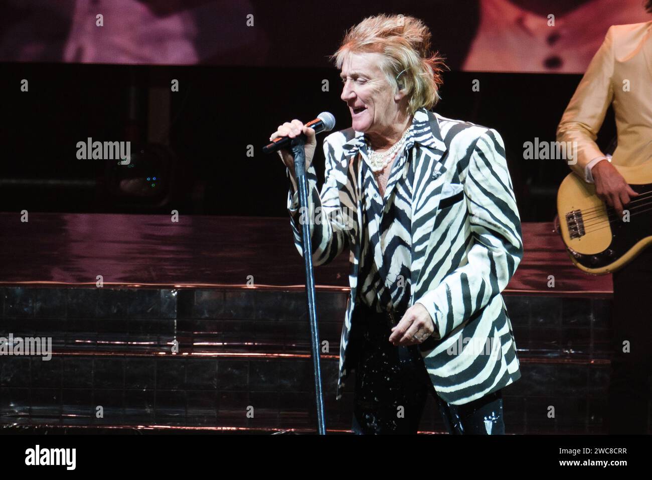 Editorial use only singer rod stewart performing during navida hi-res ...