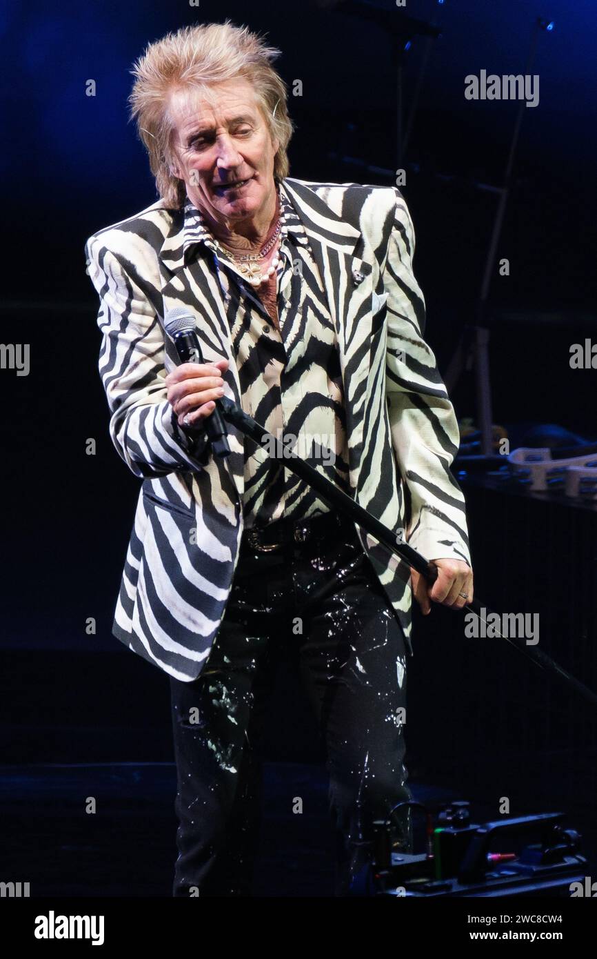 Singer Rod Stewart performing during Navidades Starlite Madrid in Ifema ...