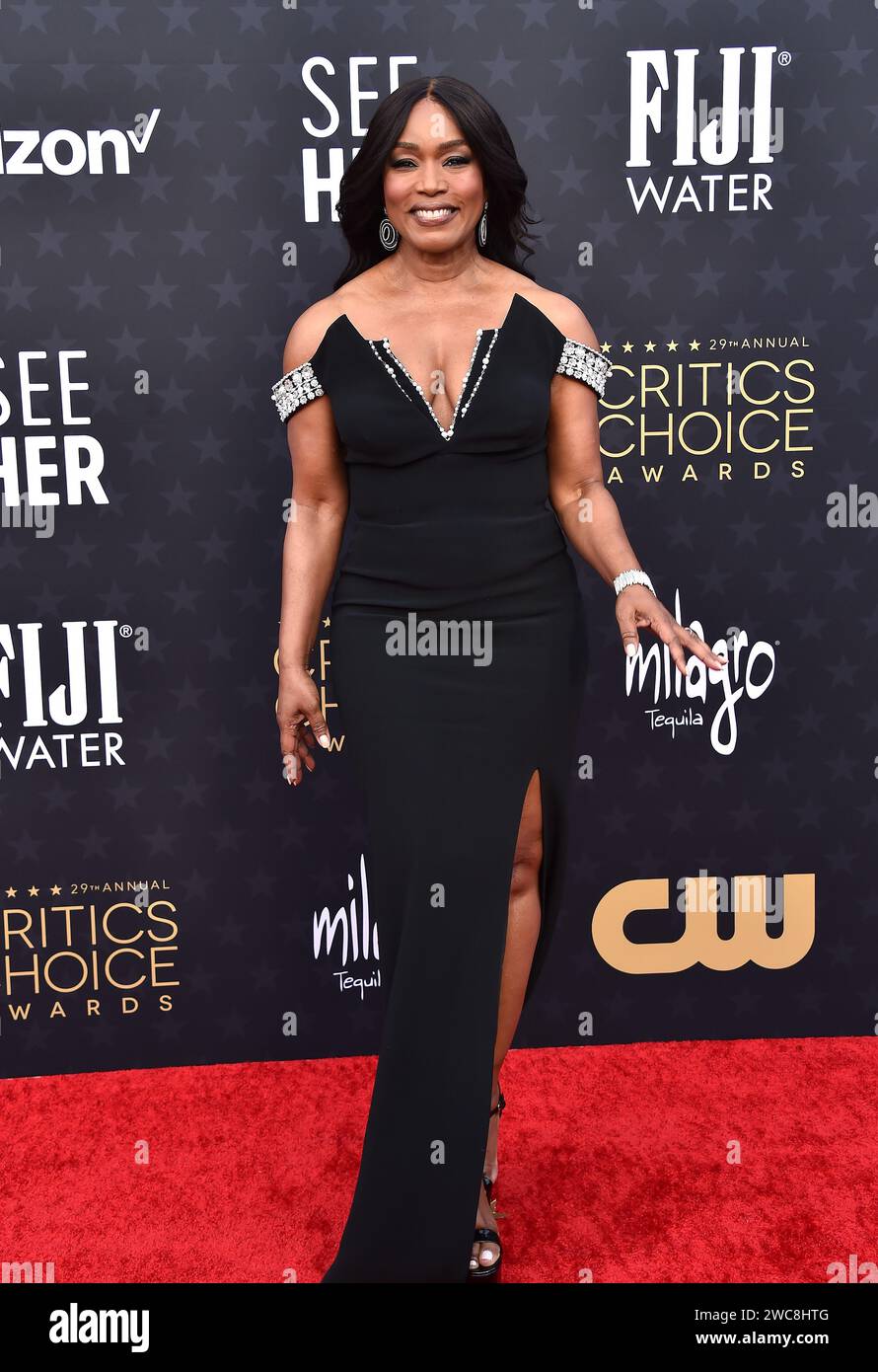 Santa Monica, USA. 14th Jan, 2024. Angela Bassett arriving at the 29th ...
