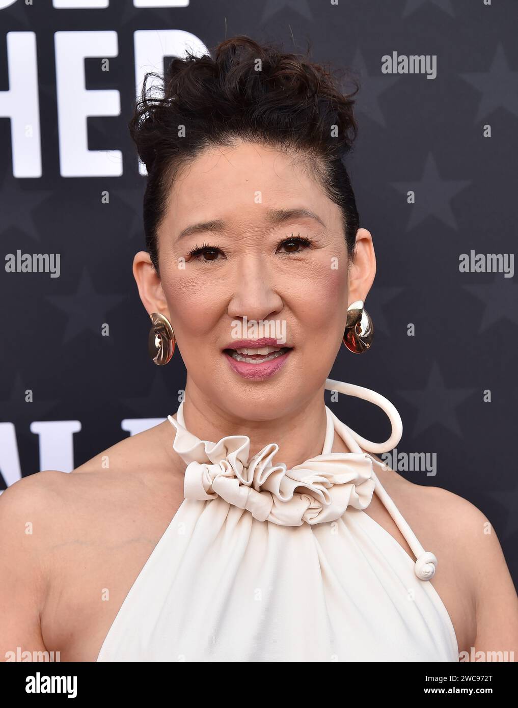 Sandra oh 2024 hi-res stock photography and images - Alamy