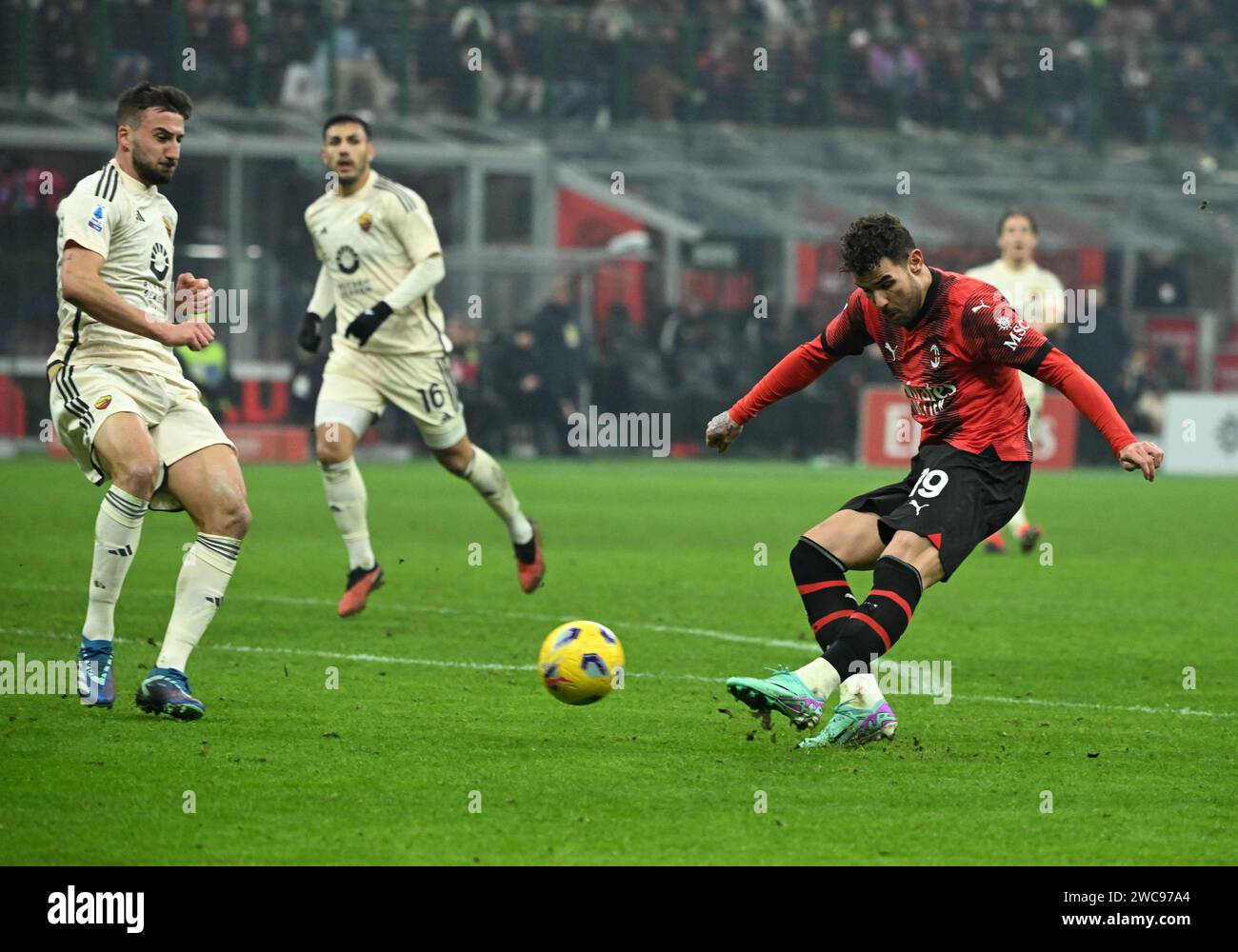 Theo hernandez hi-res stock photography and images - Alamy