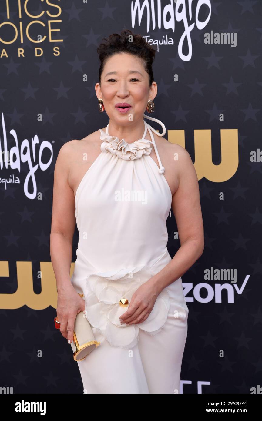 Sandra oh 2024 hi-res stock photography and images - Alamy