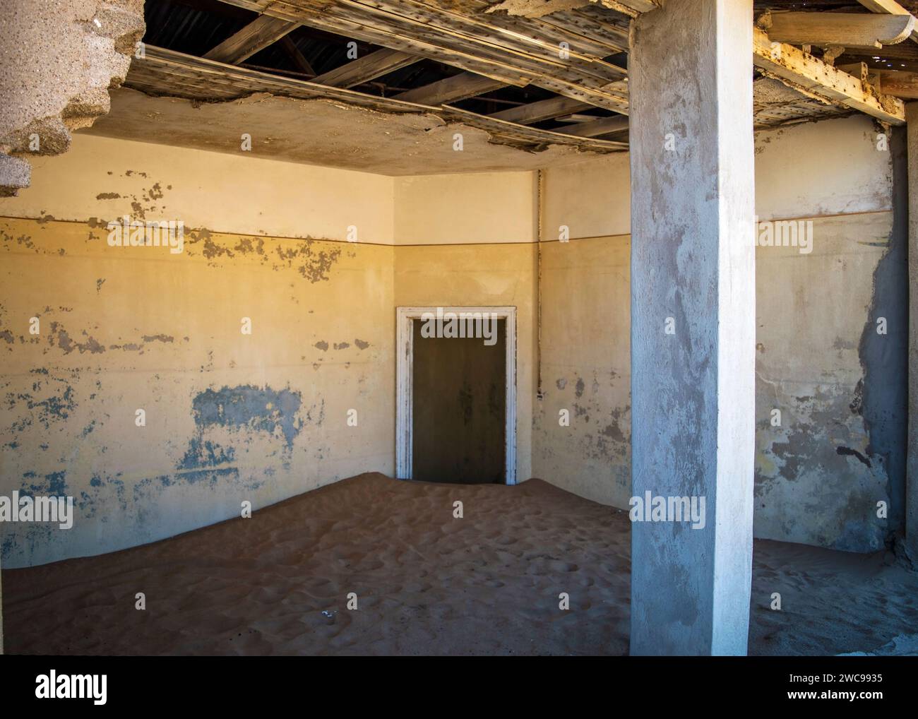 Kolmanskop Ghost Town Namibia Sand-Filled Buildings Former Diamand ...