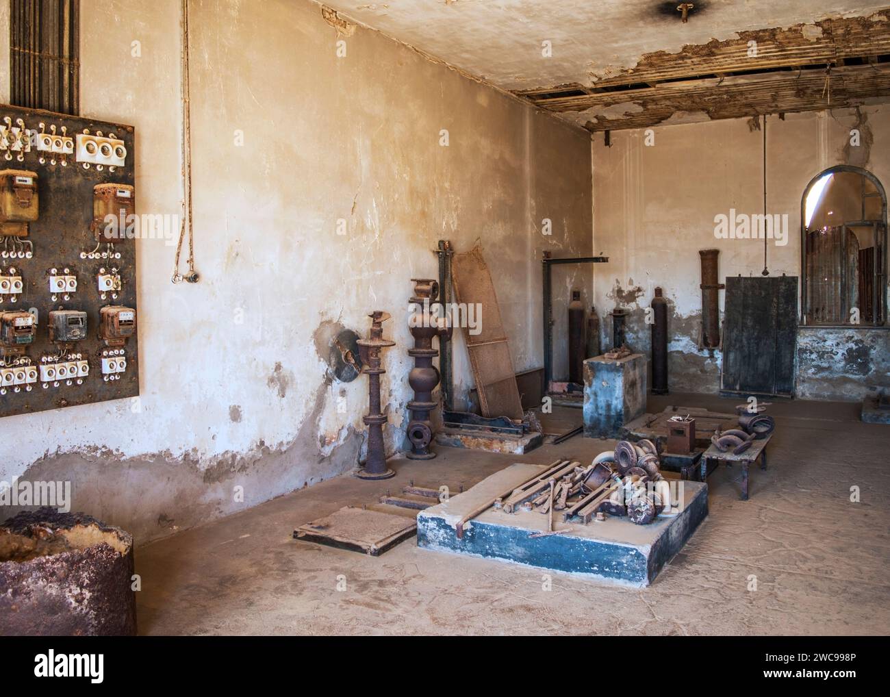 Kolmanskop Ghost Town Namibia Sand-Filled Buildings Former Diamand ...