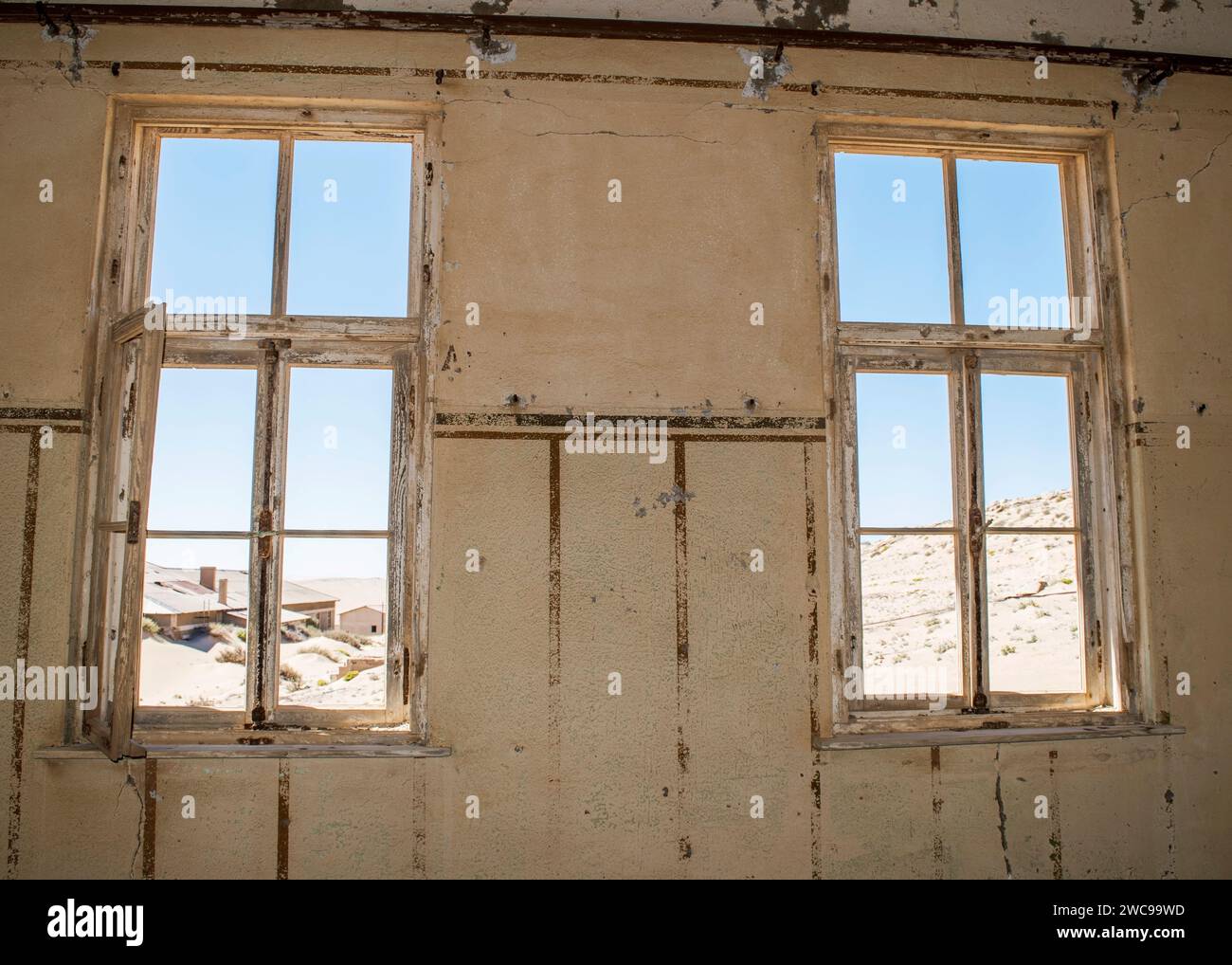 Kolmanskop Ghost Town Namibia Sand-Filled Buildings Former Diamand ...