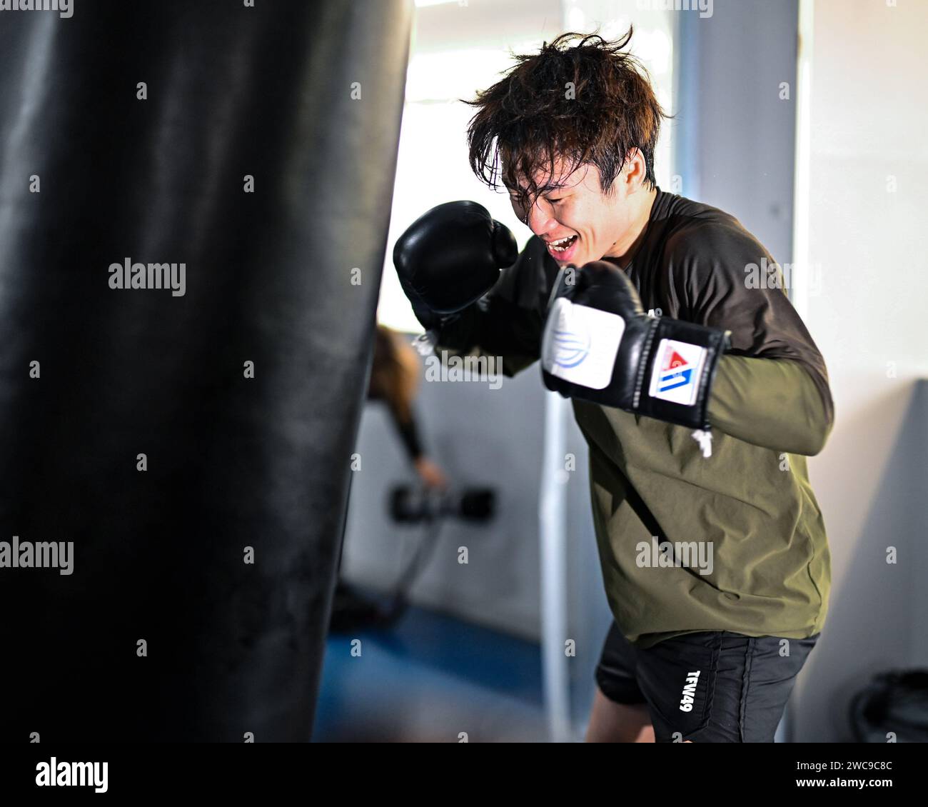 Kenshiro Teraji, world light flyweight unified champion of Japan trains ...