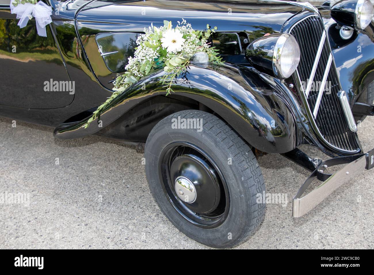 Citroen traction avant chassis hi-res stock photography and images - Alamy