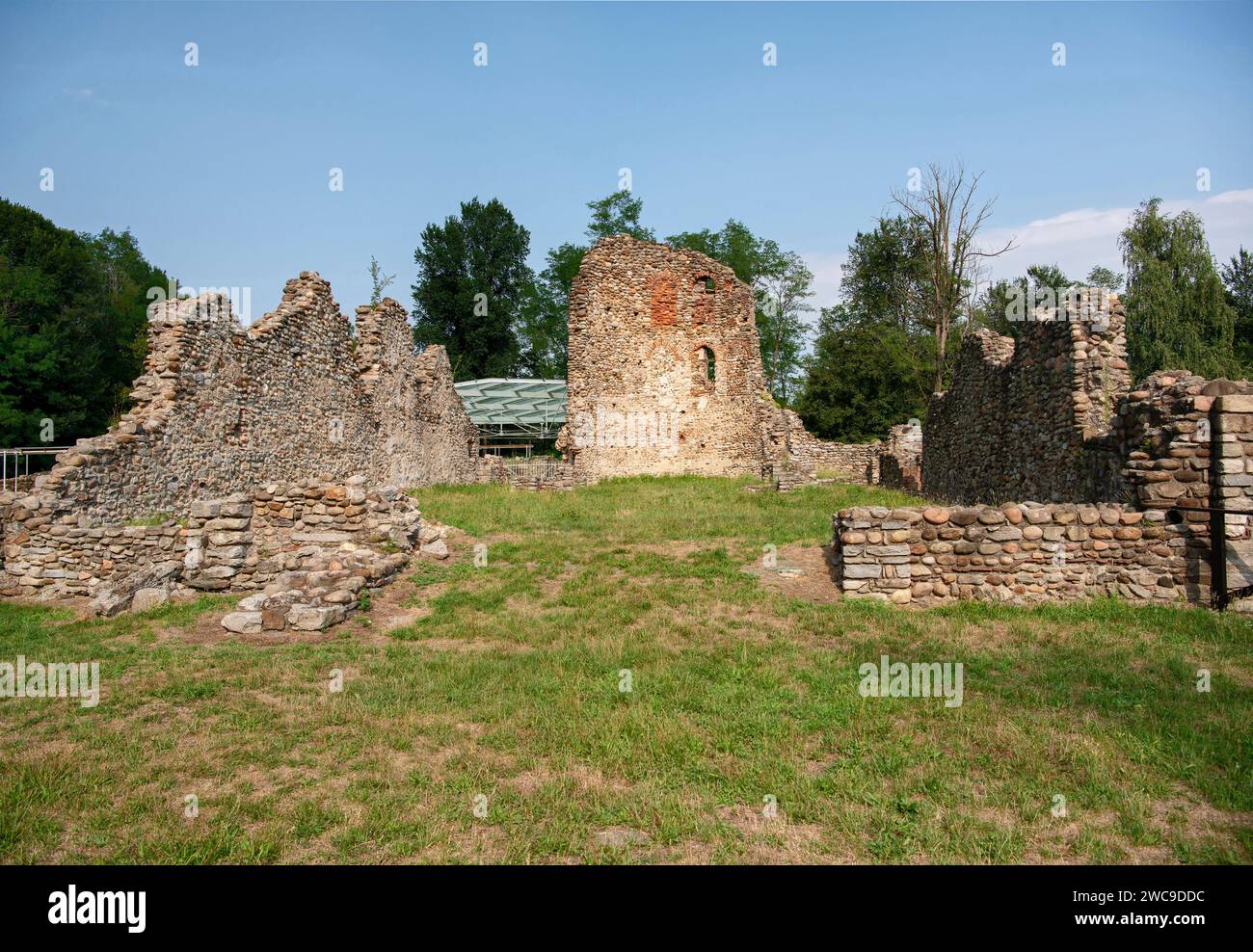 Castelseprio (Va), Parco Archeologico, resti della basilica di S ...