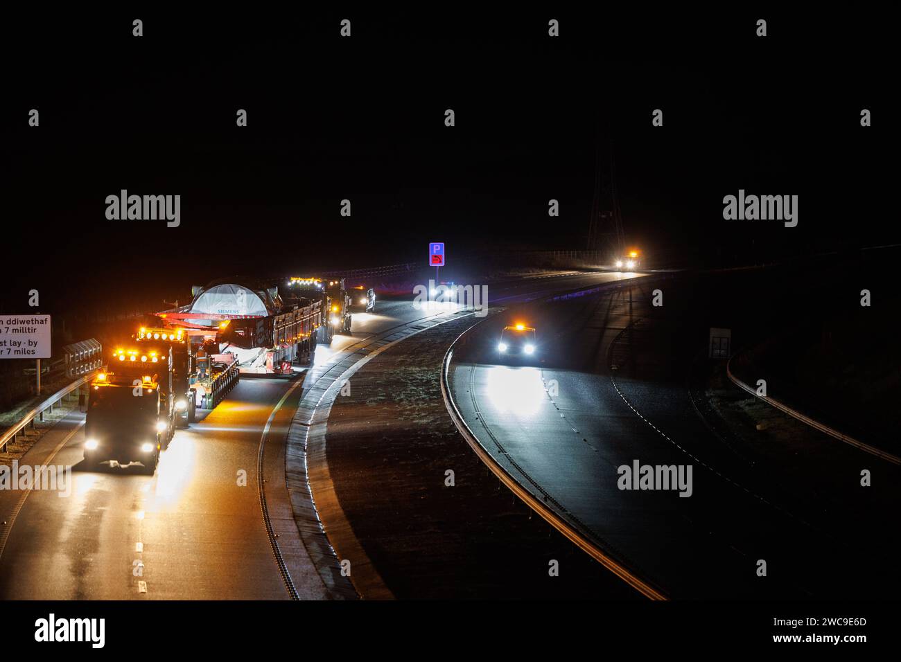 Hirwaun Power, Drax, transport a 700 ton Heavy goods vehicle along with ...