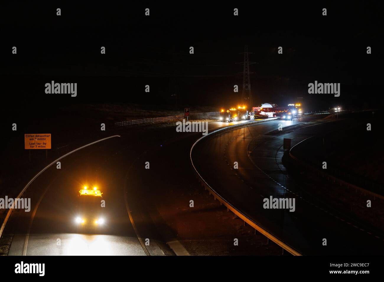 Hirwaun Power, Drax, transport a 700 ton Heavy goods vehicle along with ...