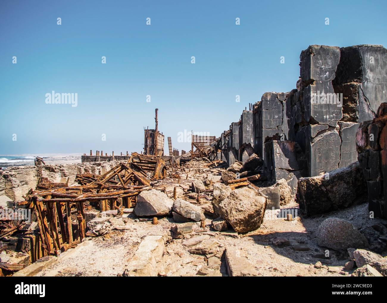 Namibia Elizabeth Bay Diamond Mine Ghost Town Build 1924-1926 Great ...