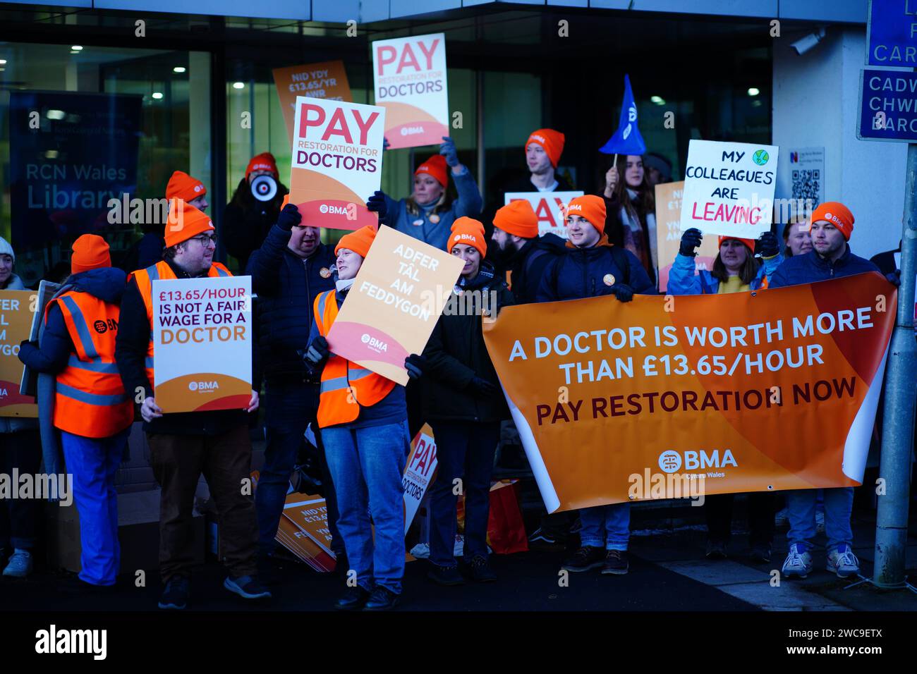 Junior doctors strike january 2024 hi-res stock photography and images ...