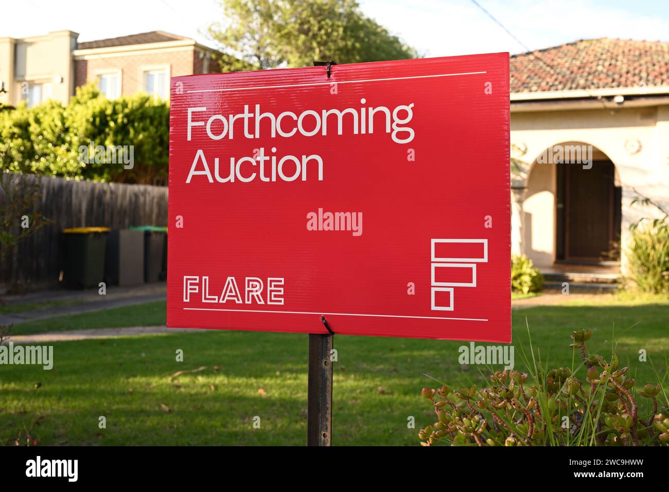 Real estate signage hi-res stock photography and images - Alamy