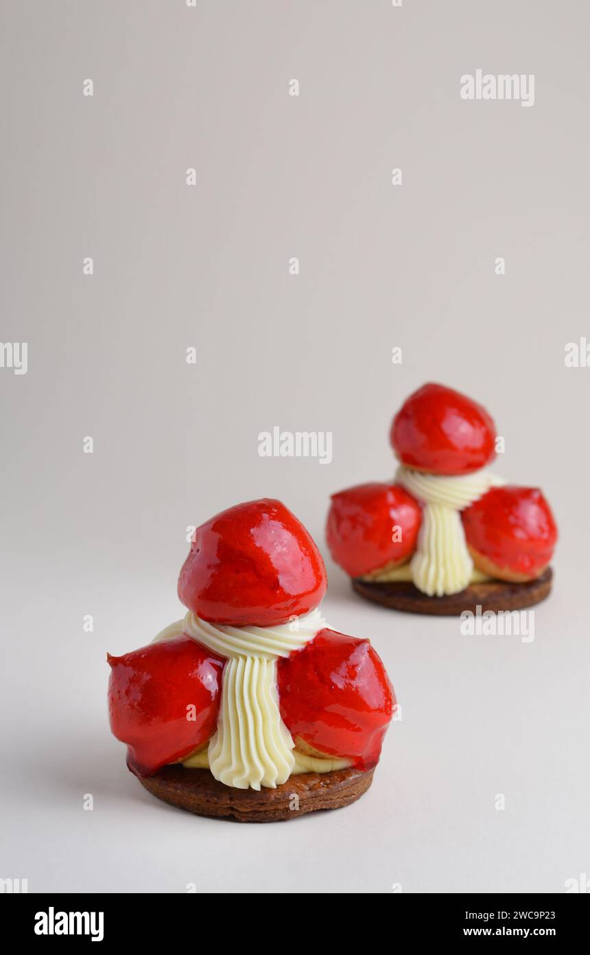 Saint honoré cake hi-res stock photography and images - Alamy