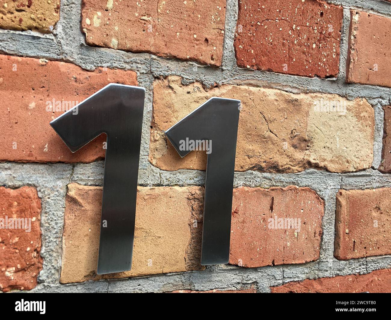 House number 11 sign hi-res stock photography and images - Alamy