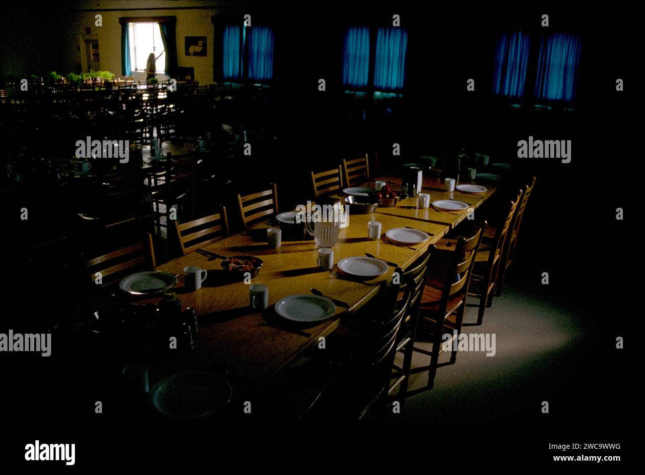 Communal eating hi-res stock photography and images - Alamy