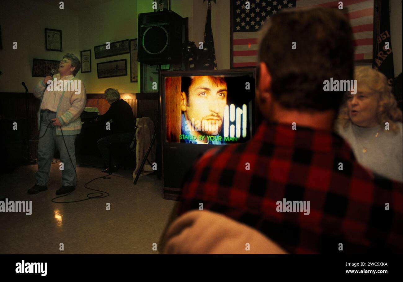 Karaoke singers sing Stock Photo - Alamy