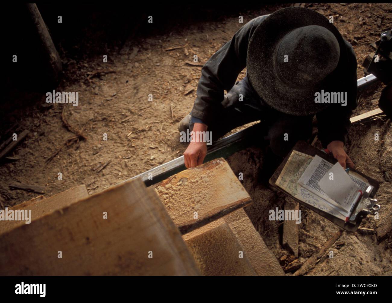 Interior amish hi-res stock photography and images - Alamy