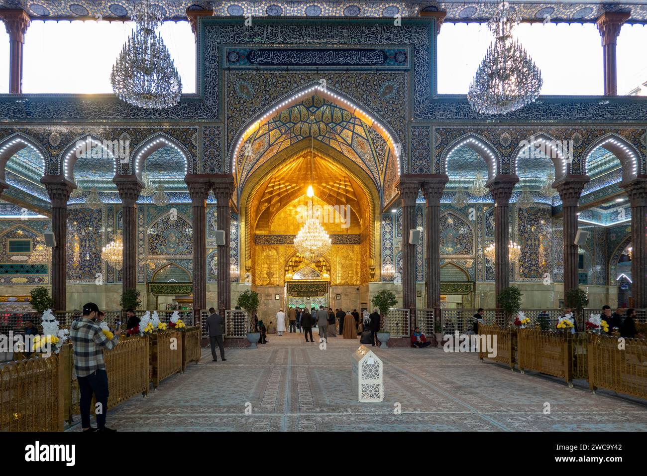 pilgrims at the Imam Husayn Shrine , Karbala, Iraq Stock Photo - Alamy