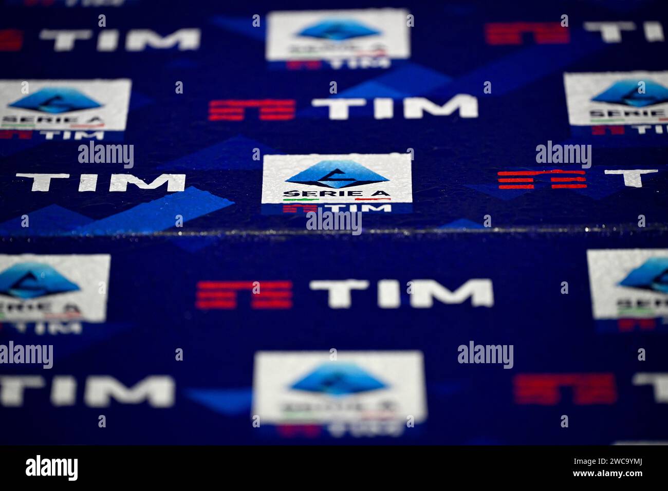 Sponsor logos hi-res stock photography and images - Alamy