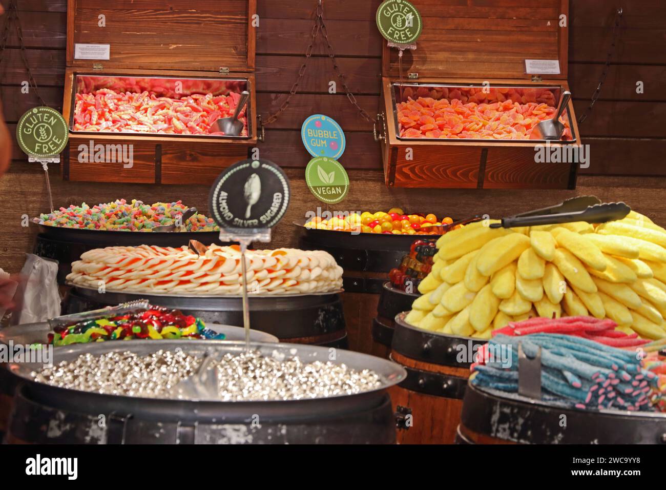 Variety of sweets hi-res stock photography and images - Alamy