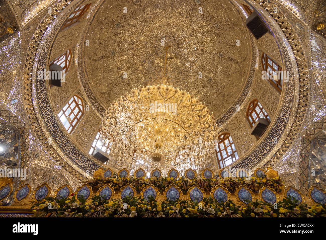 mirror work on the dome over the tomb of Mukhtar al-Saqafi, Great ...