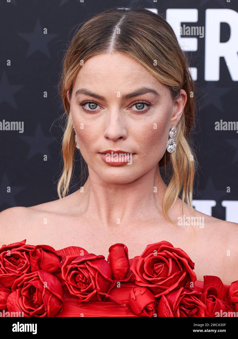 SANTA MONICA, LOS ANGELES, CALIFORNIA, USA - JANUARY 14: Margot Robbie ...