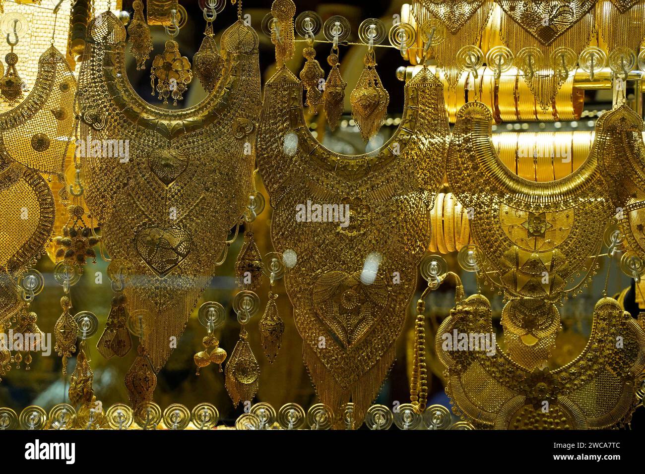 Gold grand bazar istanbul hi-res stock photography and images - Alamy