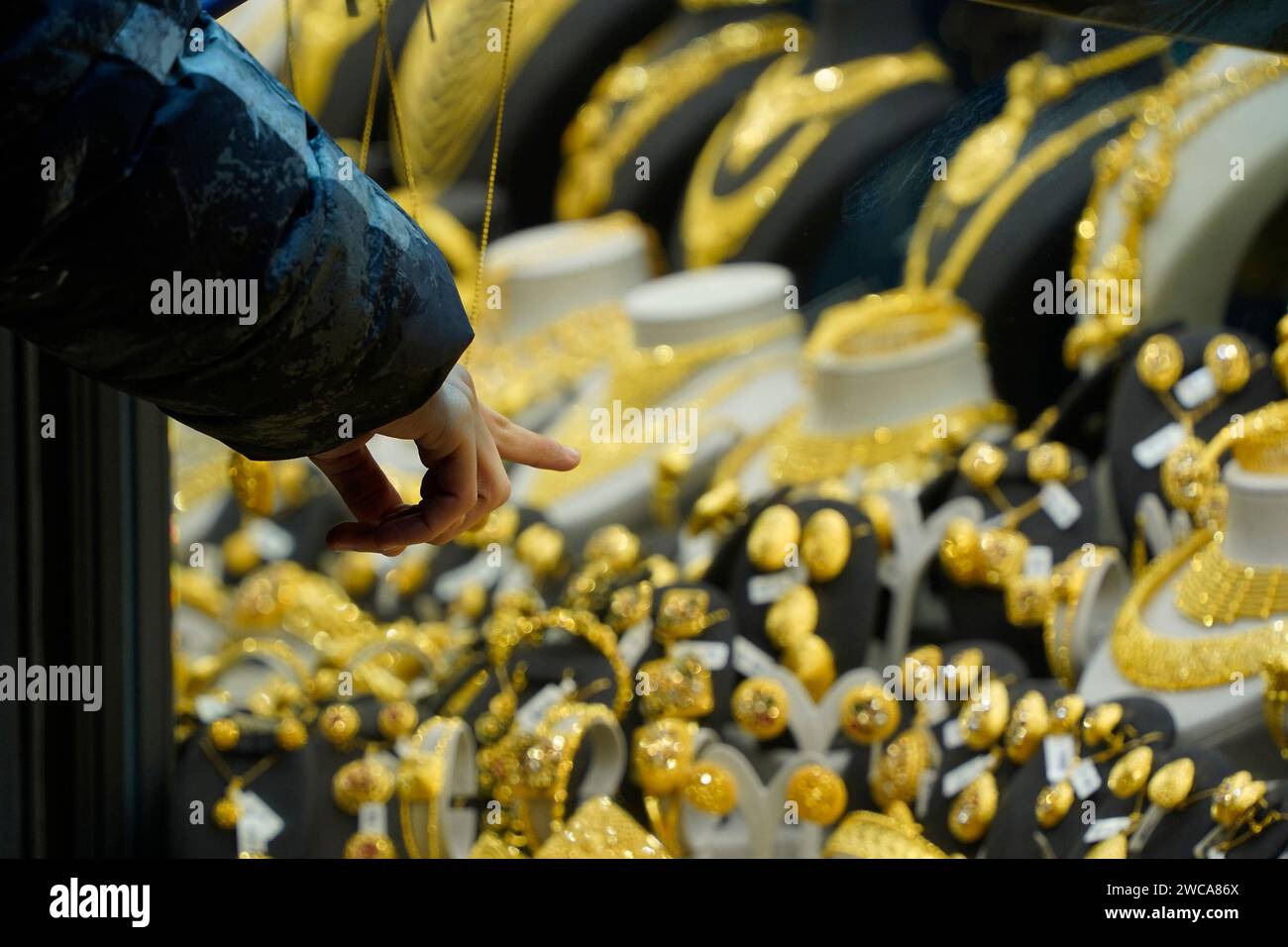 Turkish gold jewellery hi-res stock photography and images - Alamy