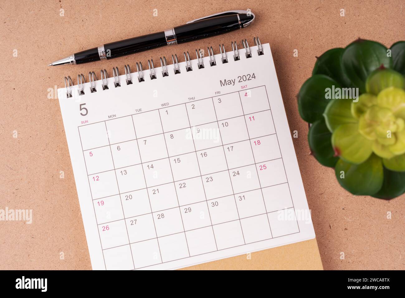 May calendar planning hi-res stock photography and images - Alamy