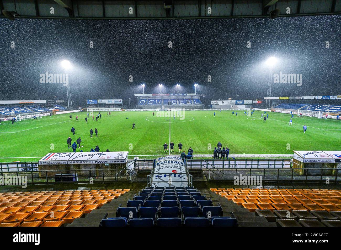 Geel, Belgium. 14th Jan, 2024. Stadion De Leunen in Geel when the snow ...