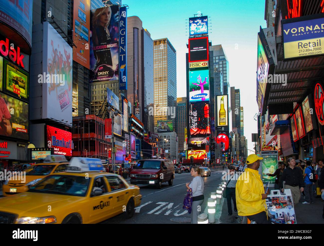 Father duffy square hi-res stock photography and images - Alamy