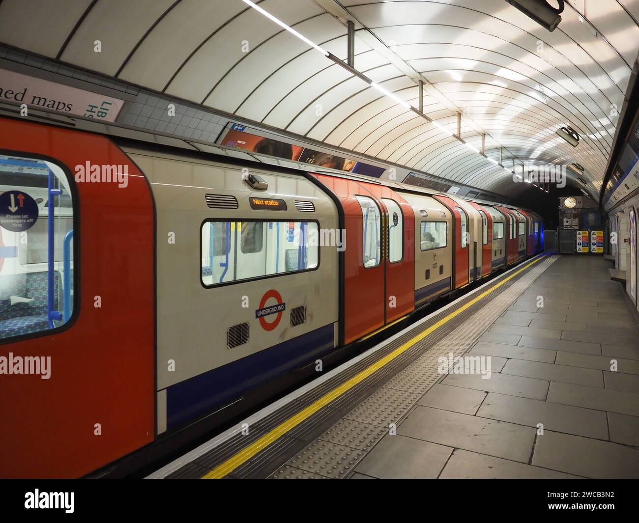 LONDON, UK - CIRCA OCTOBER 2022: London Underground Tube Station ...