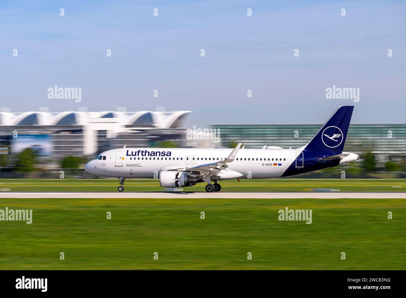 Lufthansa Airbus A320-214 With The D-AIZO Aircraft Identifier lands On ...