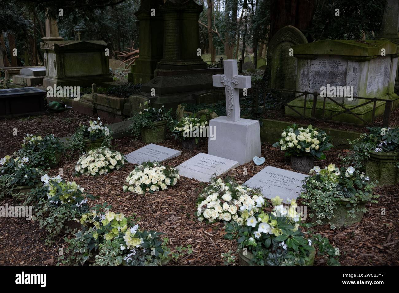 George michael gravestone hi-res stock photography and images - Alamy
