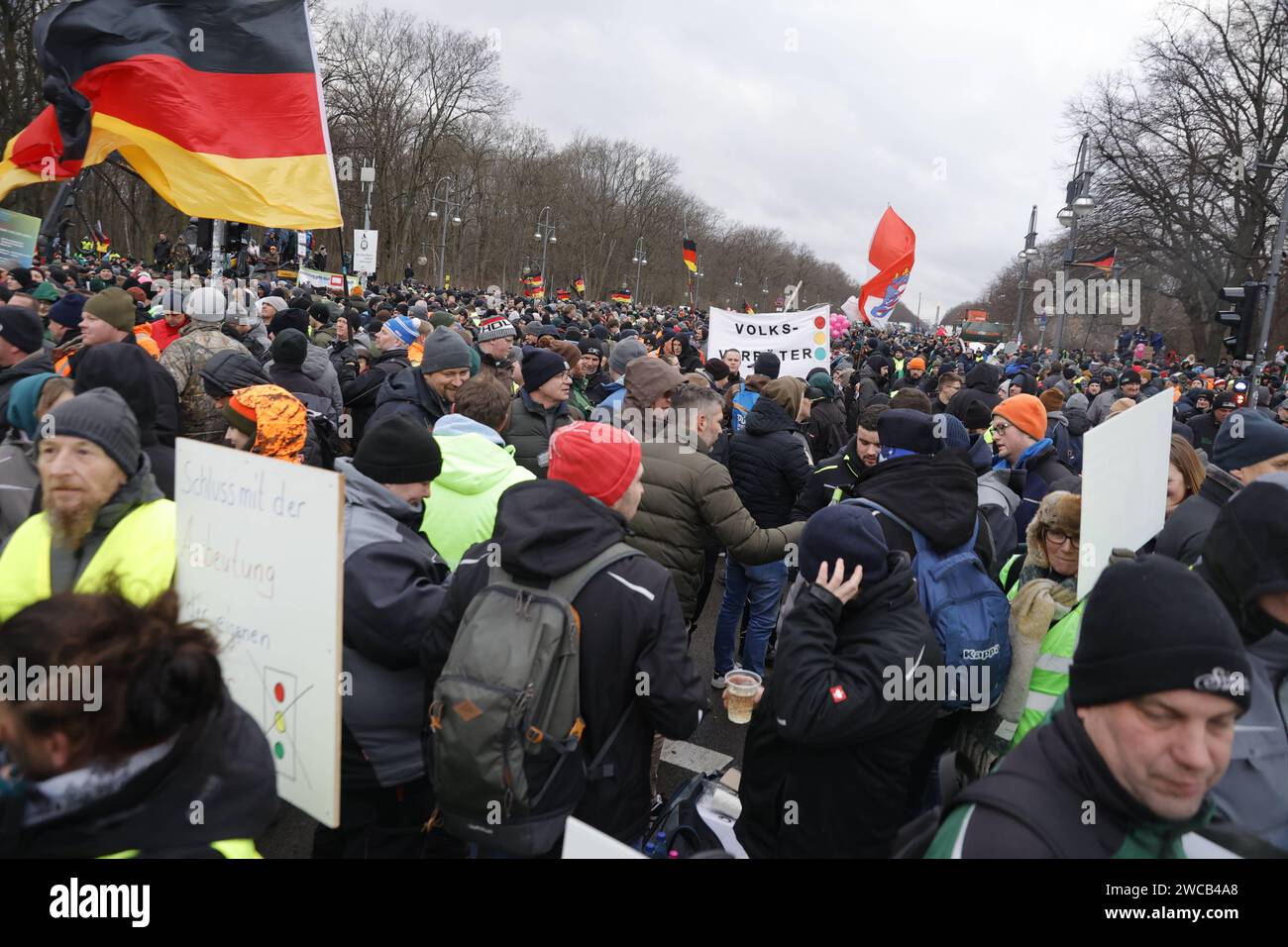 Deutschland, Berlin, Platz des 18. März, Bauern-Demo, Protests unter ...
