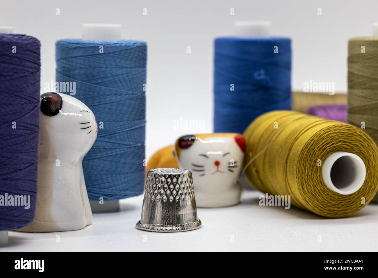 Thread display hi-res stock photography and images - Alamy