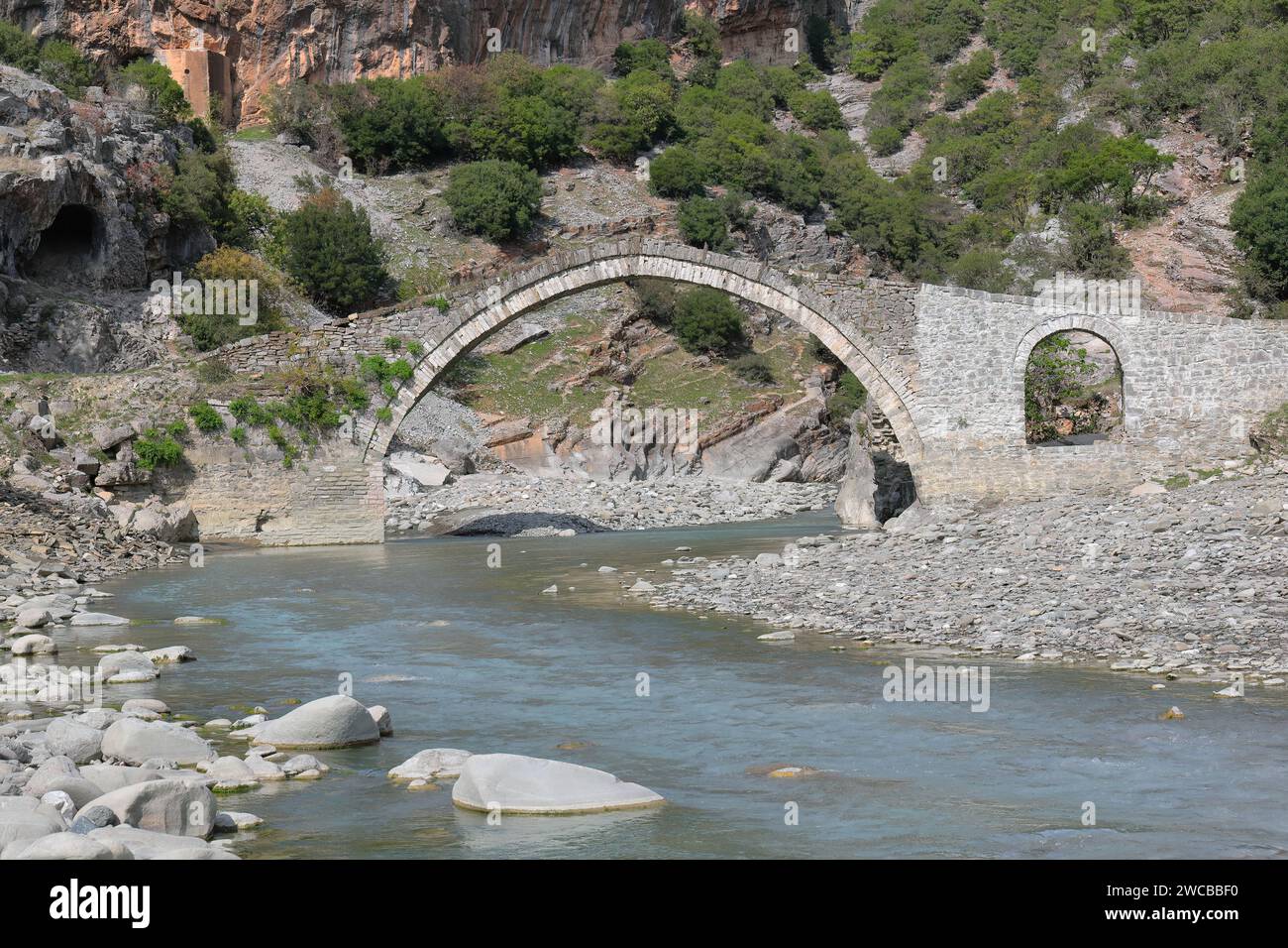 240 The 15'50m span, single arch Katiu Bridge over the Lengarica river ...