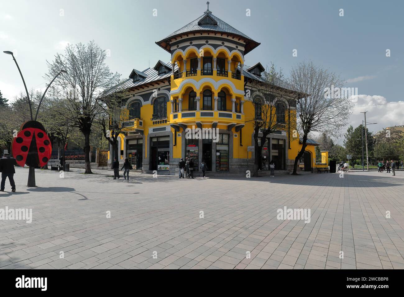 247 Yellow neo-Roman Byzantine style Romanian House -Shtepia Rumune ...