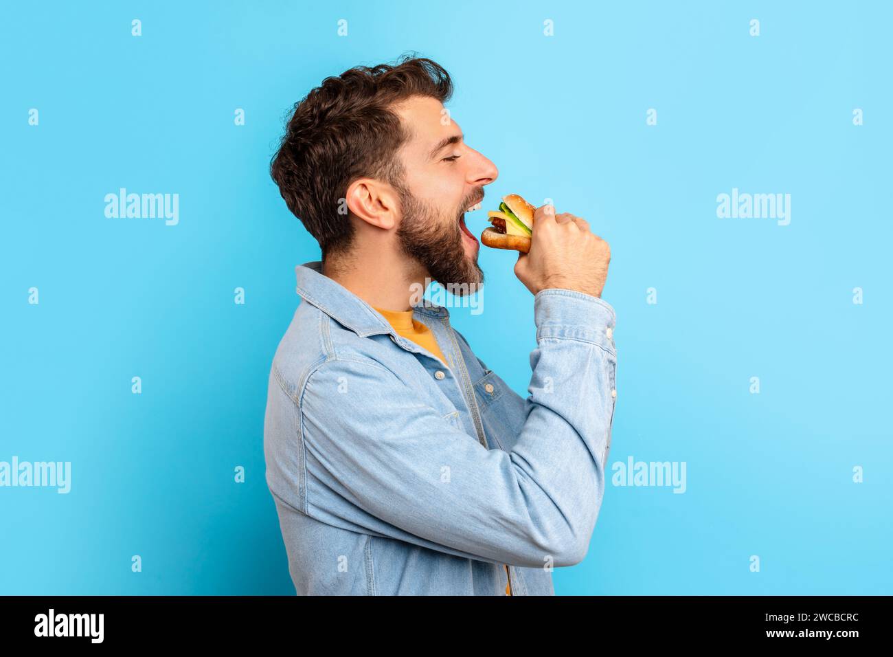 Profile portrait hungry guy hi-res stock photography and images - Alamy