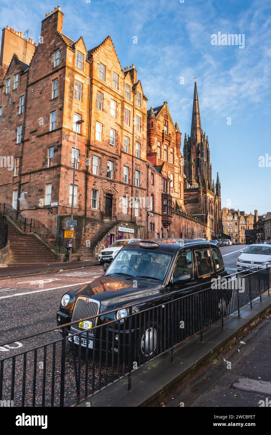 Johnston Terrace in Edinburgh, with an Old taxi. Edinburgh Scotland ...
