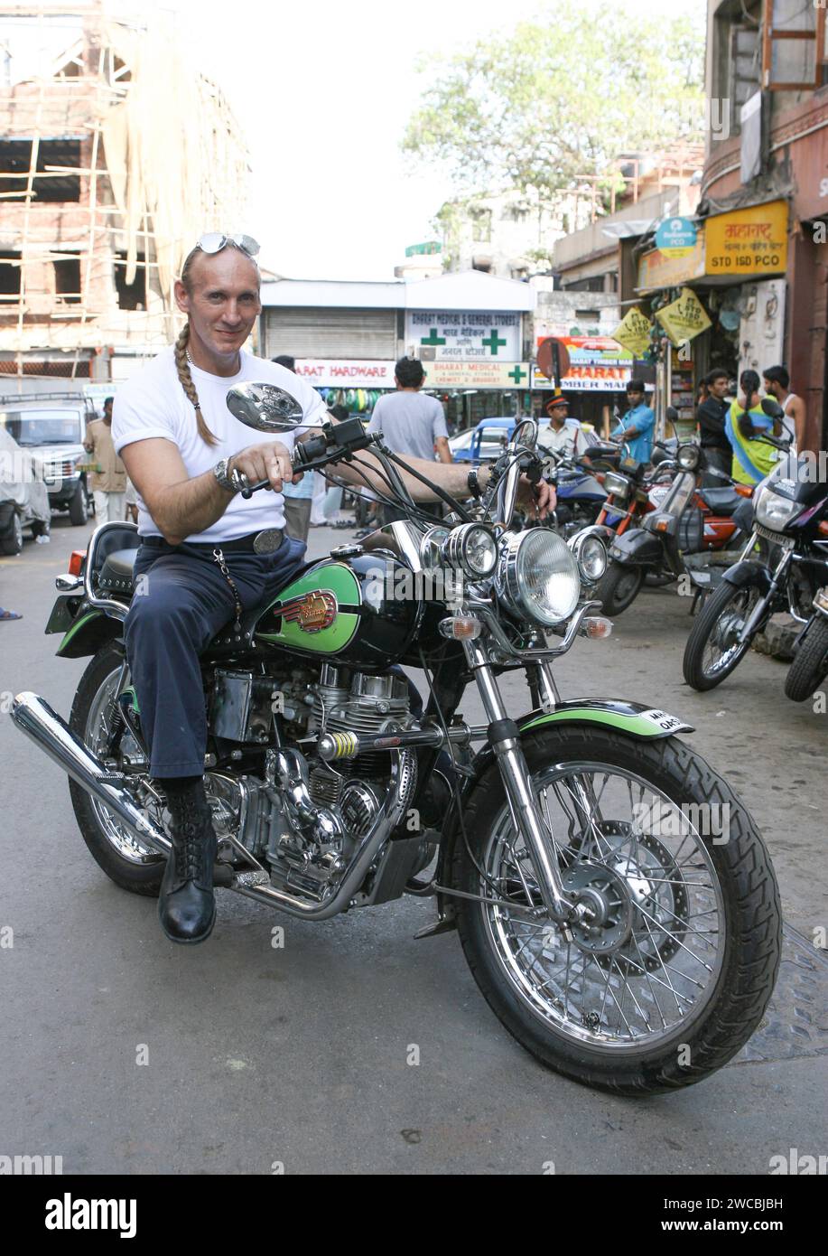 Gregory david roberts hi-res stock photography and images - Alamy