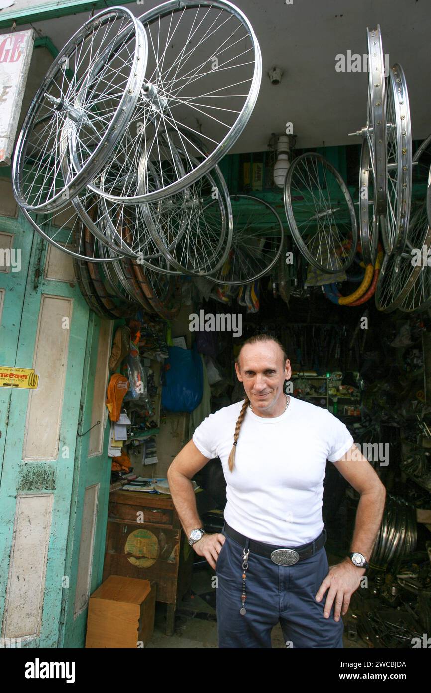 Gregory david roberts hi-res stock photography and images - Alamy