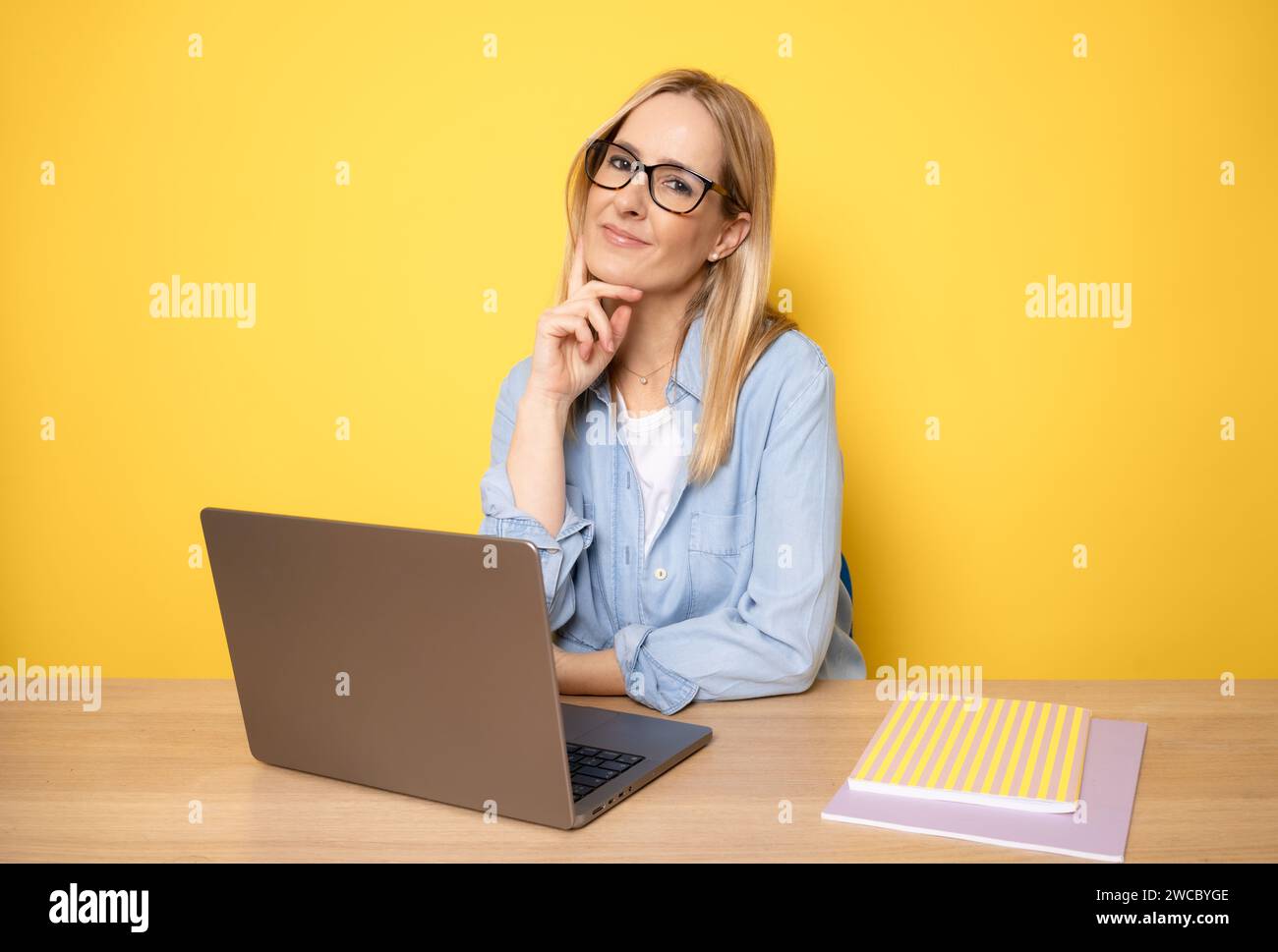 Young smiling successful secretary employee business woman in casual ...