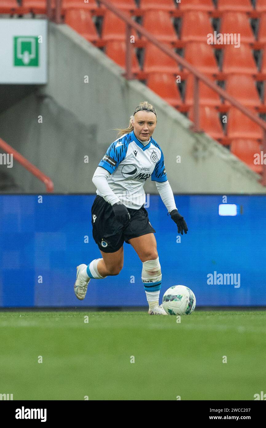 Liege, Belgium. 13th Jan, 2024. Fleur Pauwels (17) of Club YLA pictured ...