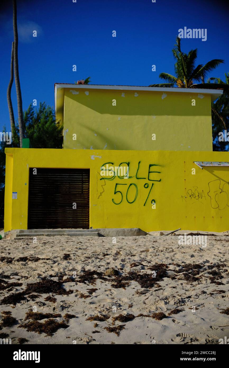 Graffiti at the beach Stock Photo - Alamy