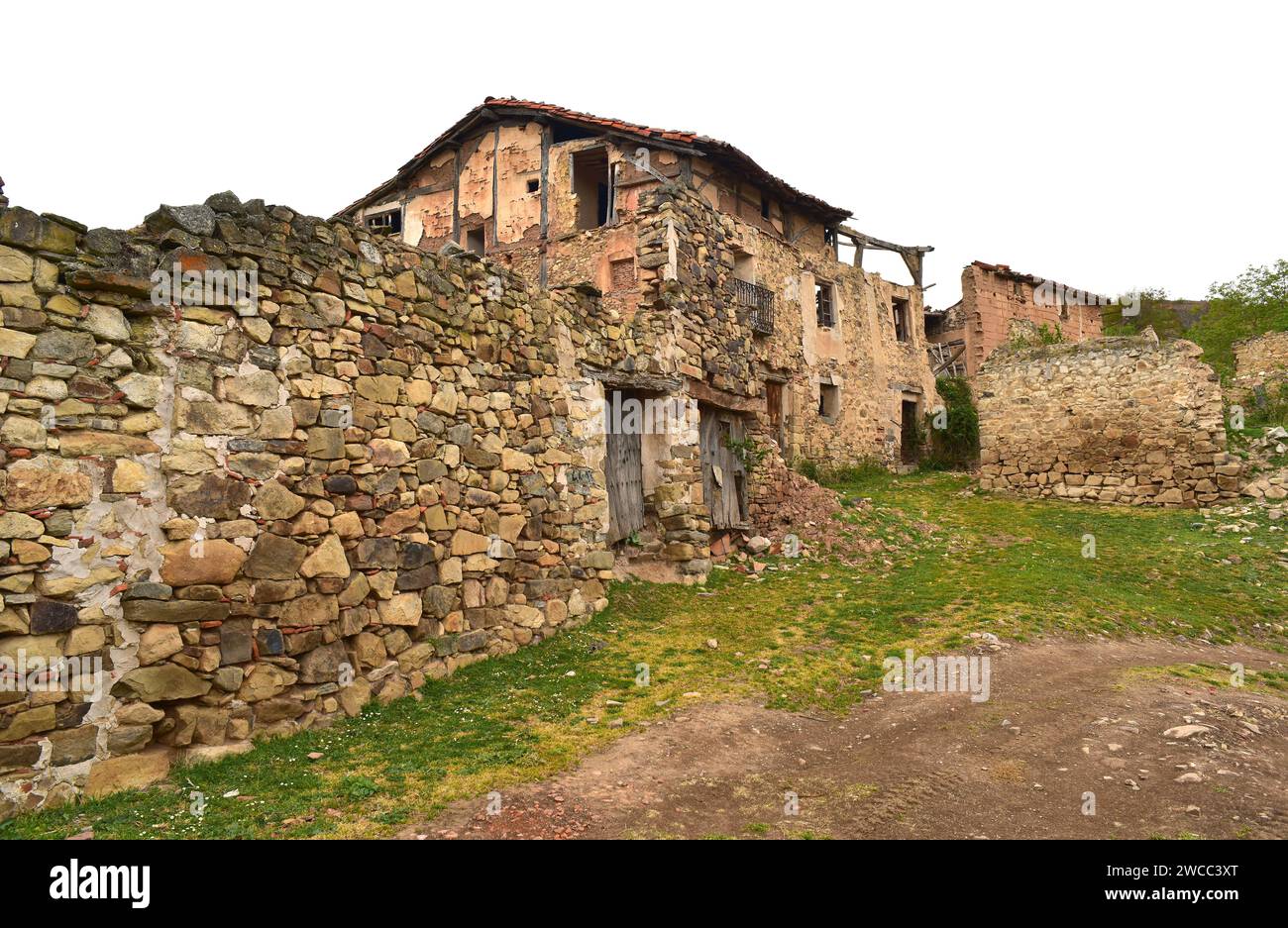 Treguajantes, abandoned village. Camero Viejo, La Rioja, Spain Stock ...