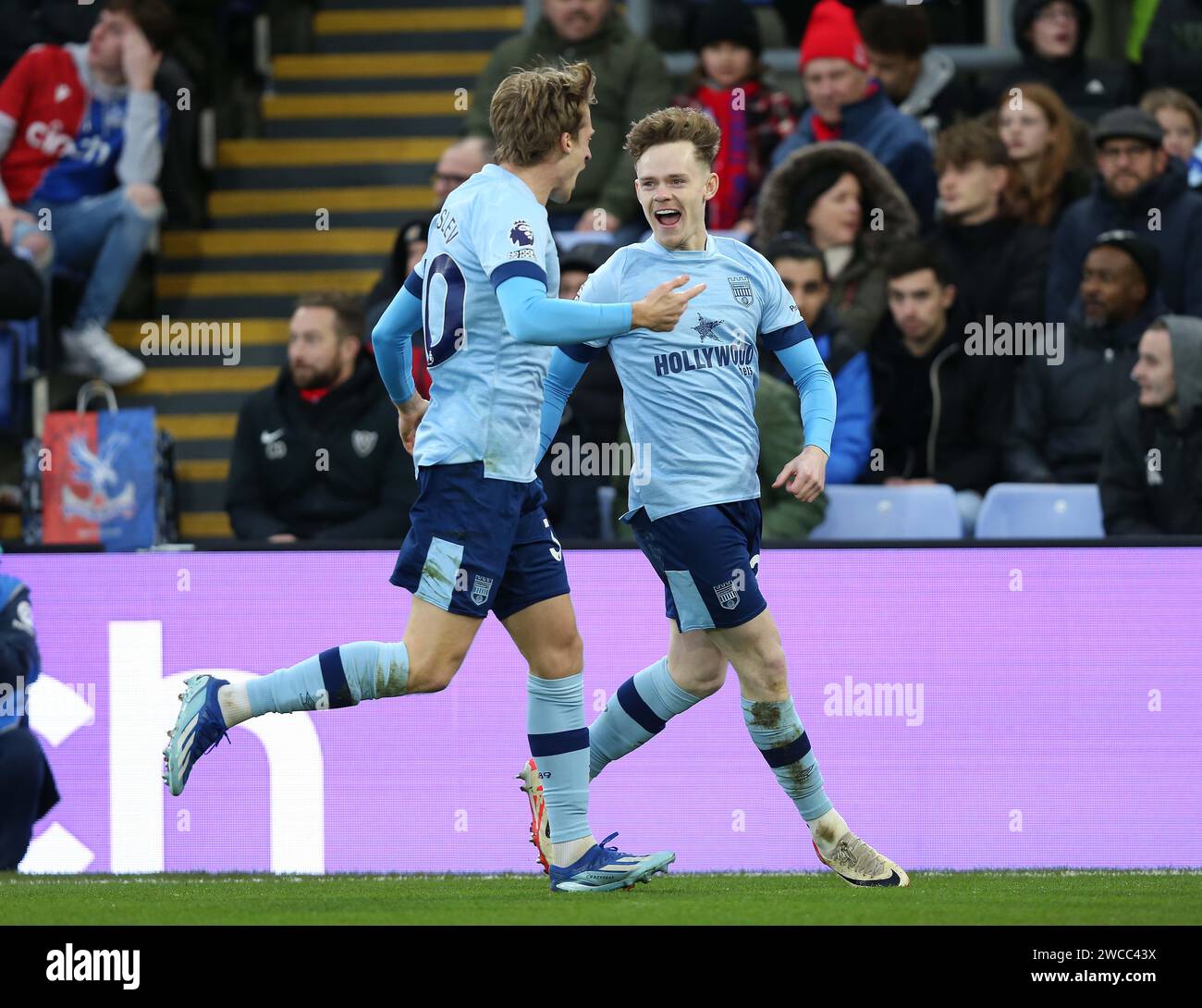 GOAL 1-0, Keane Lewis-Potter of Brentford goal celebration. - Crystal ...