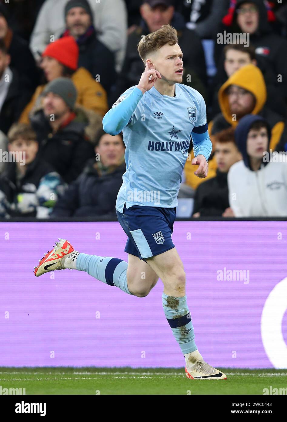 GOAL 1-0, Keane Lewis-Potter of Brentford goal celebration. - Crystal ...